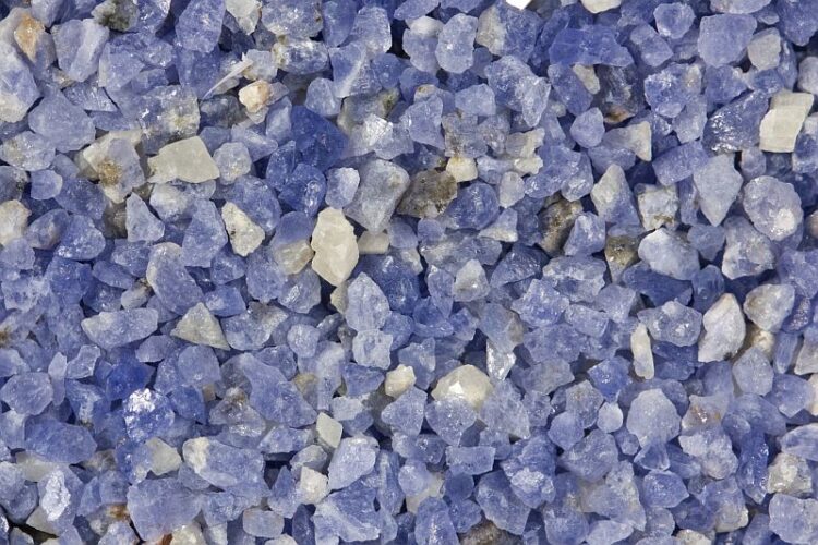 Why Is Sand Different Colors? Minerals & Meanings