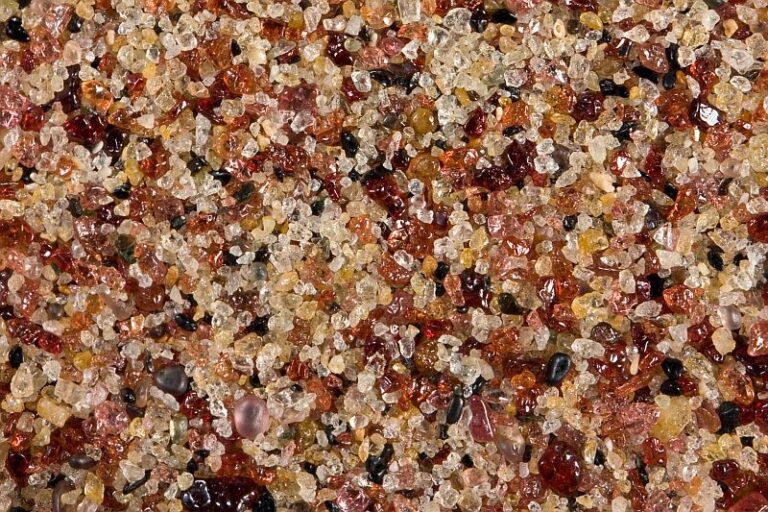 Black Sand: Sources, Minerals & Volcanic Origins